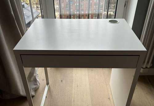Компьютерный стол IKEA micke