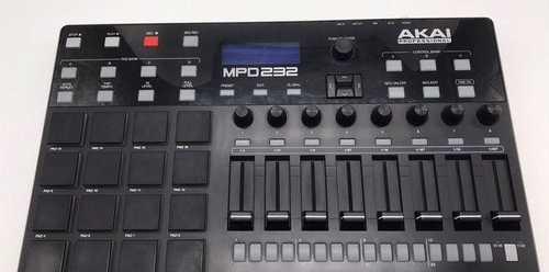 Akai MPD 232