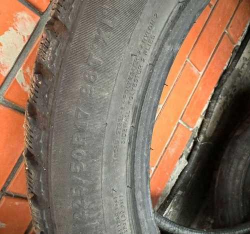 Accelera 651 225/50 R17