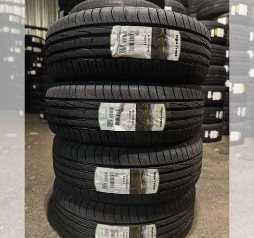 Ikon Tyres Autograph Aqua 3 SUV 215/65 R16