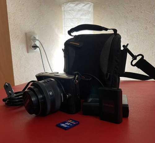 Беззеркальный фотоаппарат Samsung NX100