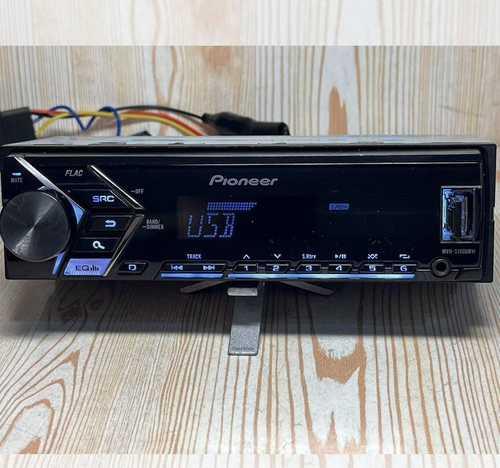 Магнитола Pioneer MVH-S100UBW