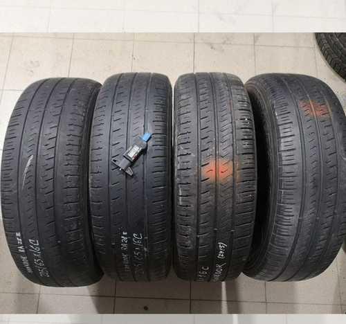 Hankook Radial RA28 205/65 R16C 107T