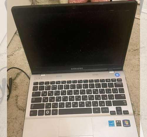 Samsung NP305U1A