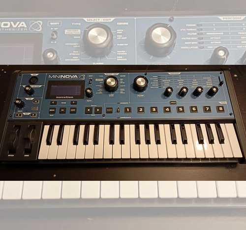 Синтезатор Novation Mininova