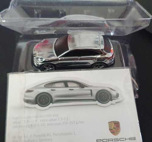 Porsche Macan USB-Stick, 8 GB