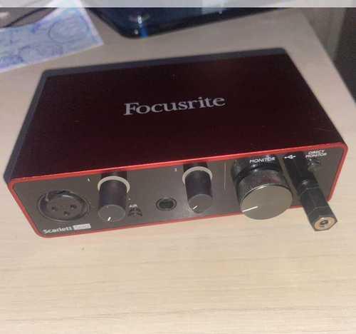 Звуковая карта focusrite