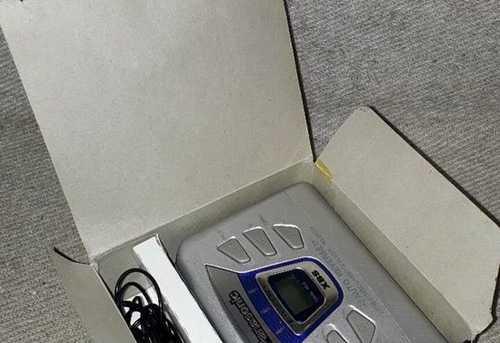 Кассетный плеер Panasonic RQ CR15V в коробке