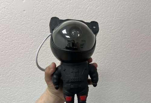 Ночник астронавт (черного цвета)