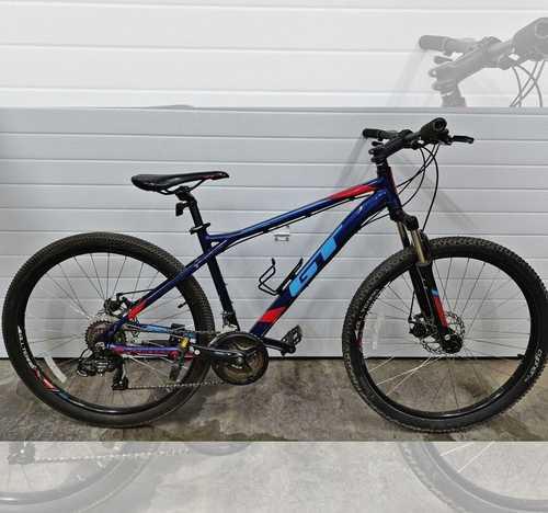 Gt aggressor sport 27,5 Рама М