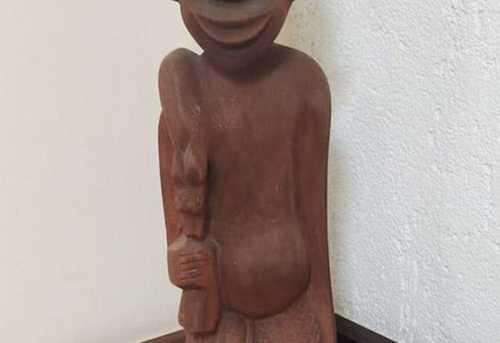 Африканская деревянная скульптура "Охотник"