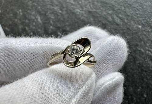 Золотое кольцо с бриллиантом 500/585