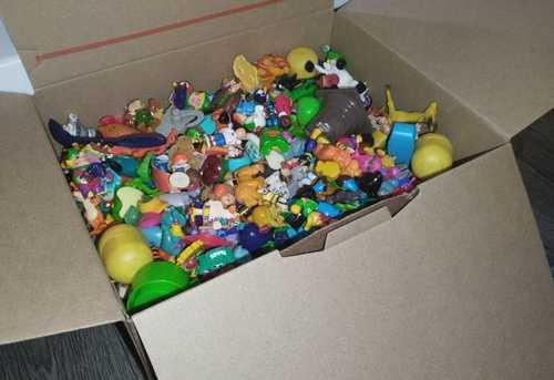 Мелкие игрушки киндеры коробка