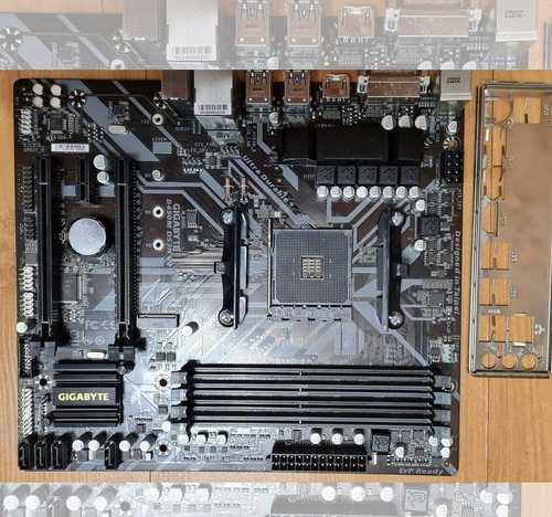 Gigabyte B450M DS3H V2 сокет AM4