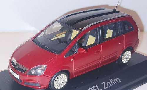 Модель Opel Zafira (Minichamps) 1/43