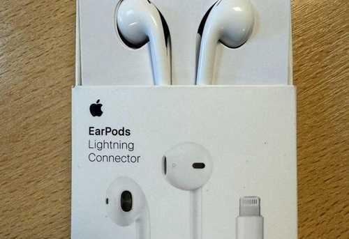 Проводные наушники Apple EarPods Lightning