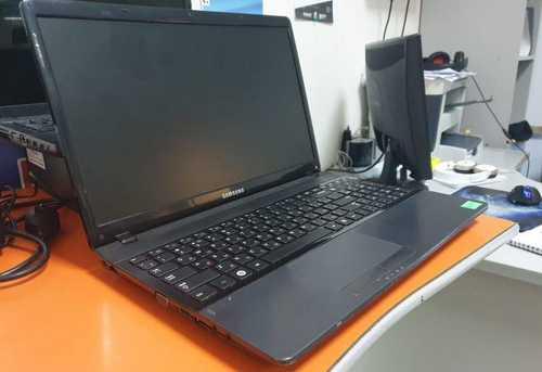 Ноутбук - Samsung 300E4A- 0UM