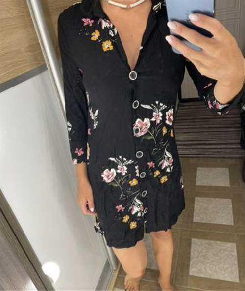 Платье stradivarius xs