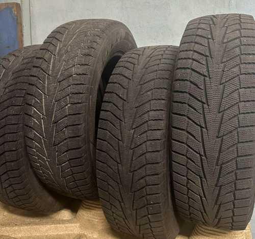 Hankook Winter I'Cept IZ2 215/65 R17