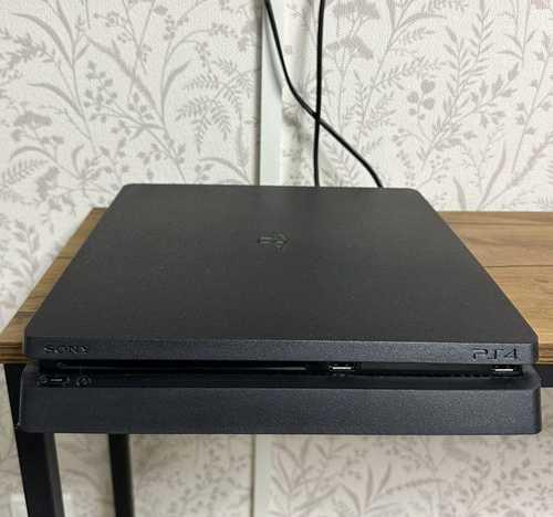 Sony PlayStation 4 Slim, 500 гб, 2 геймпада