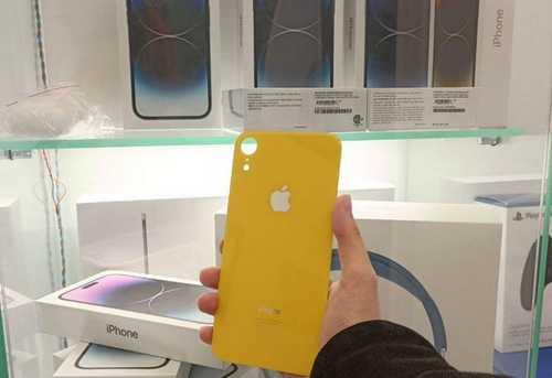 Заднее стекло на iPhone XR (желтый) Big Hole CE