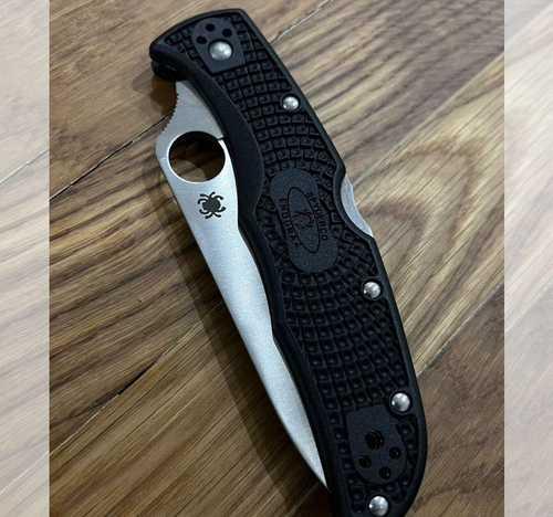 Нож spyderco endura