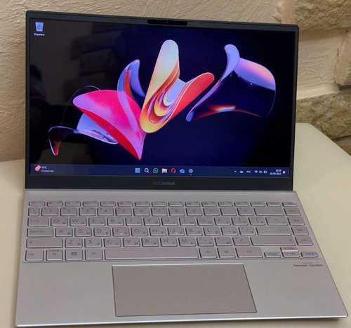 Ультрабук asus ZenBook 13 oled