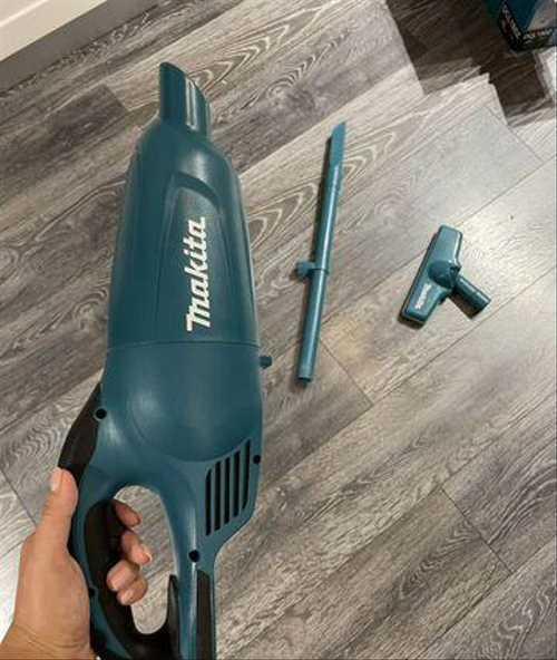 Аккумуляторный пылесос makita