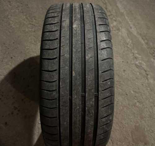 Triangle EffeXSport TH202 235/45 R18 98Y