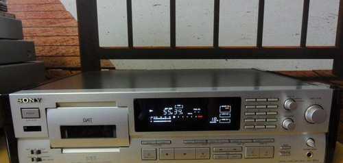 Продам DAT кассетная дека Sony 57ES