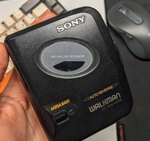 Кассетный плеер Sony Walkman WM-EX312