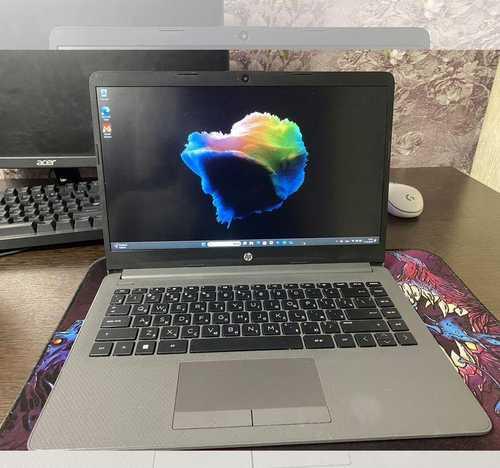 Ноутбук HP 240 G8 i5