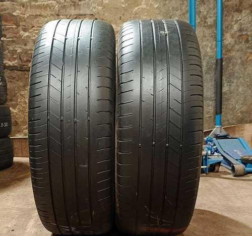 Goodyear EfficientGrip Performance 215/60 R16