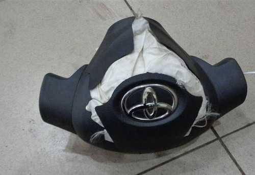 Подушка безопасности в рулевое колесо Toyota Coro