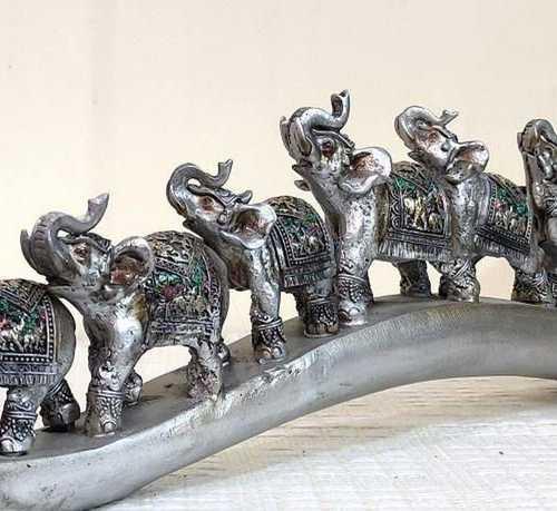 Статуэтка семь слонов