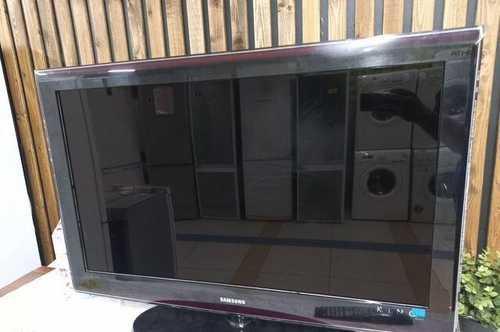ЖК-Телевизор Samsung 40"(102 см). Гарантия 1 год