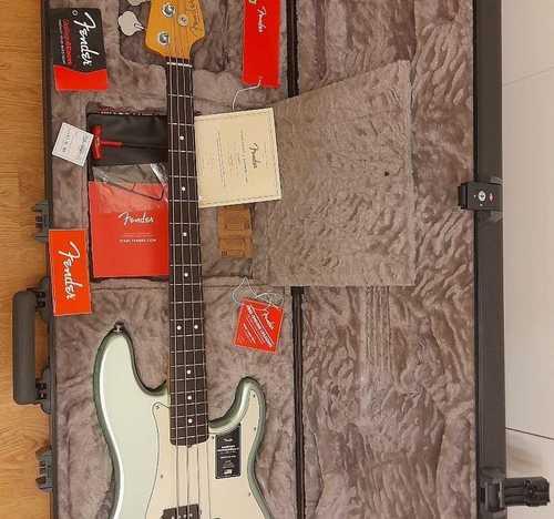 Бас-гитара Fender Precision Bass 2023 USA