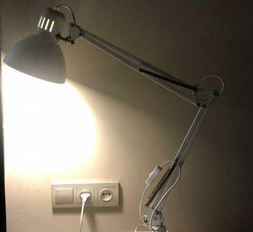 Настольная лампа IKEA Терциал белый
