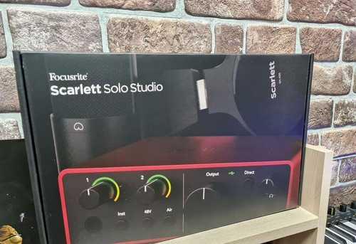 Focusrite Scarlett Solo Studio 4th Gen комплект