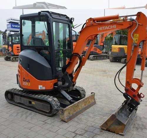 Стекло Hitachi "ZX22U-2" "ZX27U-2" двери верхнее