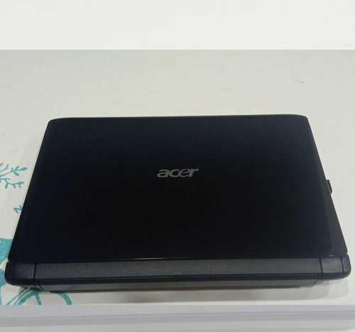 Нетбук Acer aspire one NAV50