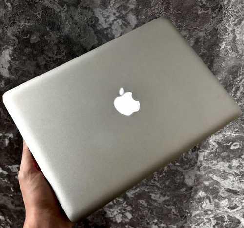 Крутой Apple ноутбук MacBook Pro 13 Core i5 SSD