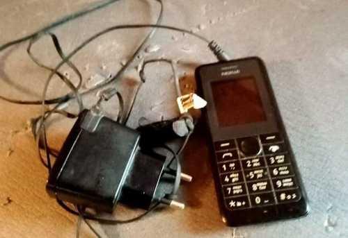 Продаюкнопочный телефон Nokia c зарядкой