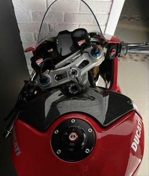 Накладка на бак Fullsix для Ducati Panigale V4