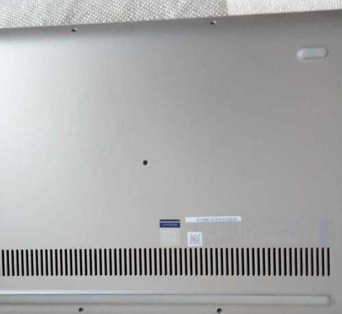Ноутбук Lenovo IdeaPad 720 15 IKB