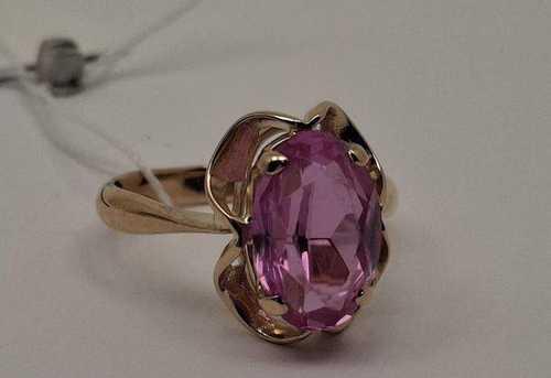 Кольцо с розовым камнем