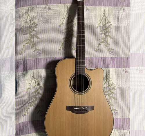 Продам гитару Takamine P3DC