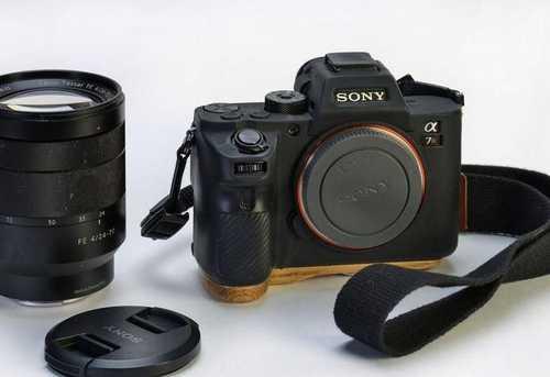 Фотокамера Sony A7R II + Zeiss FE 24-70/4