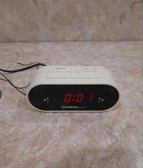 Часы радио
