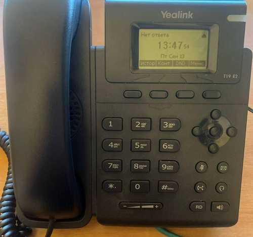 Настольный IP-телефон Yealink SIP-T19 E2